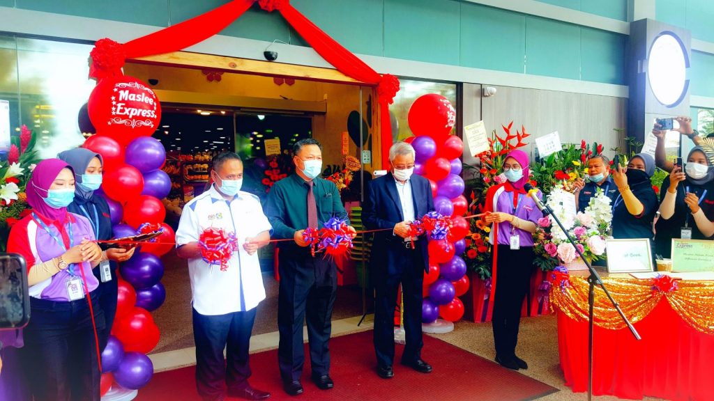 Maslee Express Opens its 16th Outlet | The Iskandarian